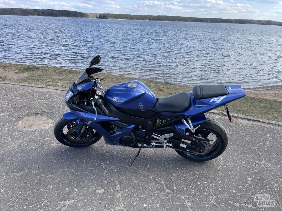 Zils Yamaha R1 2002 Kauņa, ar dzinēja tilpumu 1.00 L un nobraukumu 33 tūkst. km par 3399 €, foto 9 vietnē AUTOMOTO.COM.LV