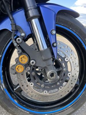 Zils Yamaha R1 2002 Kauņa, ar dzinēja tilpumu 1.00 L un nobraukumu 33 tūkst. km par 3399 €, foto 14 vietnē AUTOMOTO.COM.LV