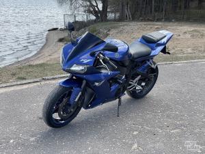 Zils Yamaha R1 2002 Kauņa, ar dzinēja tilpumu 1.00 L un nobraukumu 33 tūkst. km par 3399 €, foto 19 vietnē AUTOMOTO.COM.LV