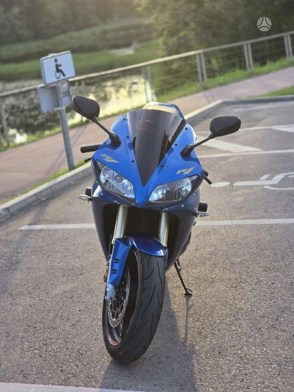 Zils Yamaha R1 2003 Plungė, ar dzinēja tilpumu 1.00 L un nobraukumu 55 tūkst. km par 3325 €, foto 2 vietnē AUTOMOTO.COM.LV