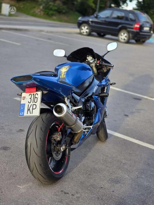 Zils Yamaha R1 2003 Plungė, ar dzinēja tilpumu 1.00 L un nobraukumu 55 tūkst. km par 3325 €, foto 5 vietnē AUTOMOTO.COM.LV