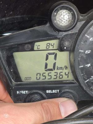 Zils Yamaha R1 2003 Plungė, ar dzinēja tilpumu 1.00 L un nobraukumu 55 tūkst. km par 3325 €, foto 12 vietnē AUTOMOTO.COM.LV