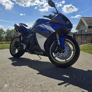 Blue Yamaha R1 2011 in Mazeikiai, with an engine capacity of 1.00 L and mileage of 36 thousand km for 7500 €, photo 7 on AUTOMOTO.COM.LV