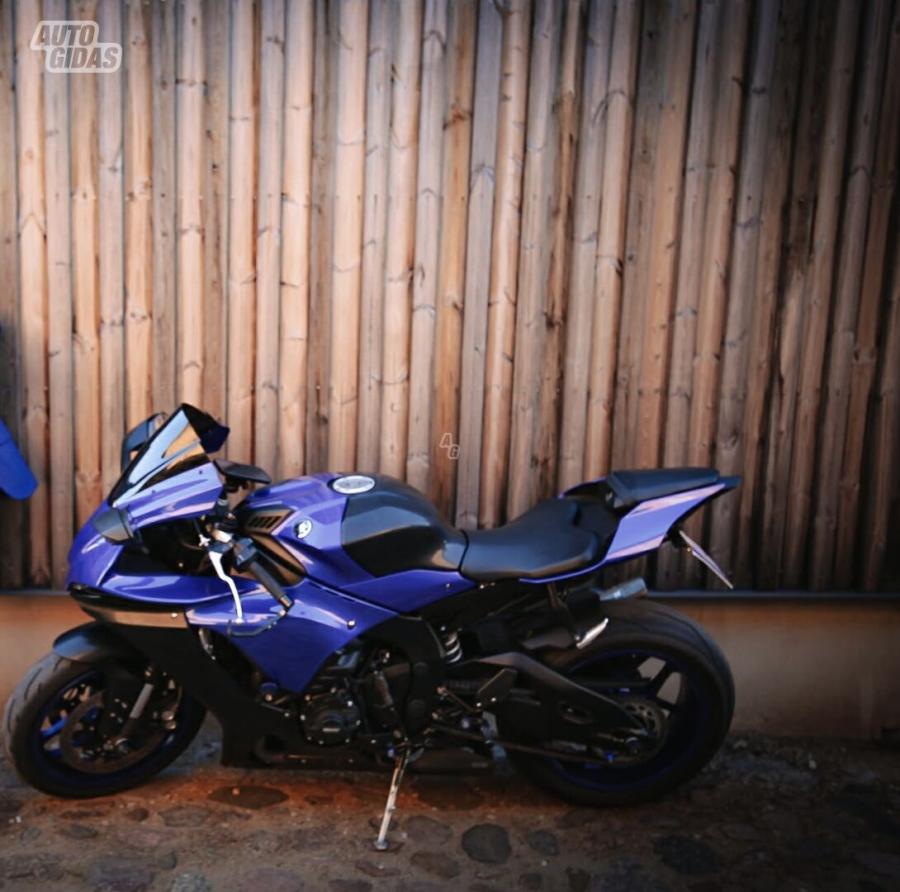 Blue Yamaha R1 2023 in Vilnius, with an engine capacity of 1.00 L and mileage of 15 thousand km for 12500 €, photo 3 on AUTOMOTO.COM.LV