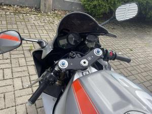 Серый Ямаха R1 2000 в Вильнюс, объемом двигателя 1.00 л и пробегом 33 тыс. км за 2890 €, фото 20 на AUTOMOTO.COM.LV