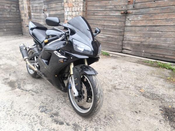 Yamaha R1 1999 Limbaži, ar dzinēja tilpumu 1.00 L un nobraukumu 0 tūkst. km par 1400 €, foto 2 vietnē AUTOMOTO.COM.LV