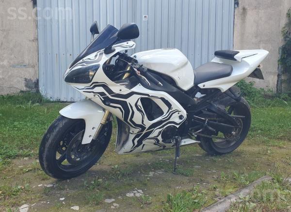 Yamaha R1 1999 in Jelgava on AUTOMOTO.COM.LV Yamaha R1 1999 in Jelgava, with an engine capacity of 1.00 L and mileage of 0 thousand km for 2000 €, photo 1 on AUTOMOTO.COM.LV
