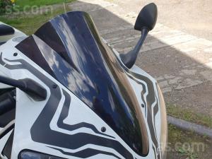 Ямаха R1 1999 в Елгава, объемом двигателя 1.00 л и пробегом 0 тыс. км за 2000 €, фото 9 на AUTOMOTO.COM.LV