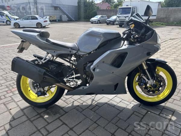 Yamaha R1 2000 Jelgava, ar dzinēja tilpumu 1.00 L un nobraukumu 0 tūkst. km par 2100 €, foto 5 vietnē AUTOMOTO.COM.LV