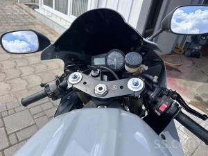 Yamaha R1 2000 Jelgava, ar dzinēja tilpumu 1.00 L un nobraukumu 0 tūkst. km par 2100 €, foto 9 vietnē AUTOMOTO.COM.LV