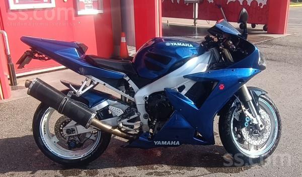 Yamaha R1 2001 in Riga, with an engine capacity of 1.00 L and mileage of 0 thousand km for 2450 €, photo 1 on AUTOMOTO.COM.LV