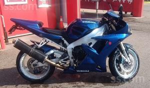 Yamaha R1 2001 Rīga, ar dzinēja tilpumu 1.00 L un nobraukumu 0 tūkst. km par 2450 €, foto  vietnē AUTOMOTO.COM.LV