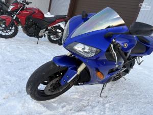 Yamaha R1 2002 in Kelme, with an engine capacity of 1.00 L and mileage of 57 thousand km for 1830 €, photo 7 on AUTOMOTO.COM.LV