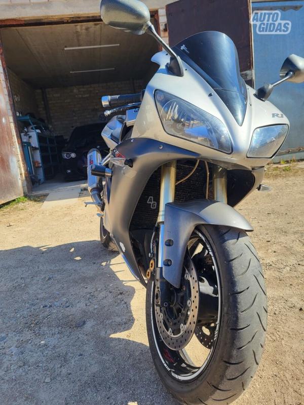 Yamaha R1 2002 Radviliškis, ar dzinēja tilpumu 1.00 L un nobraukumu 0 tūkst. km par 3999 €, foto 7 vietnē AUTOMOTO.COM.LV