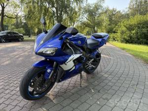 Yamaha R1 2002 in Ventspils, with an engine capacity of 1.00 L and mileage of 0 thousand km for 3300 €, photo 3 on AUTOMOTO.COM.LV