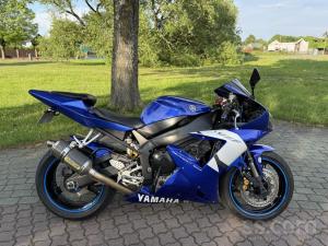 Yamaha R1 2002 in Ventspils, with an engine capacity of 1.00 L and mileage of 0 thousand km for 3300 €, photo 6 on AUTOMOTO.COM.LV