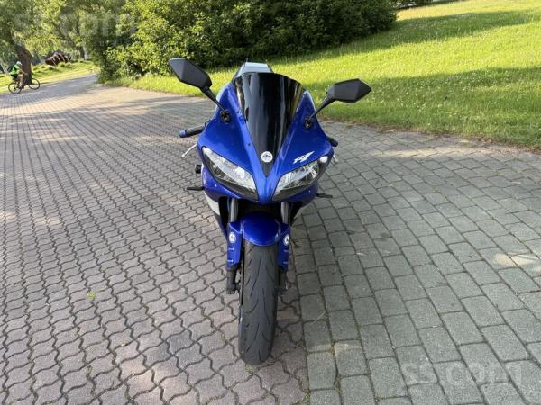 Ямаха R1 2002 в Вентспилс, объемом двигателя 1.00 л и пробегом 0 тыс. км за 3300 €, фото 8 на AUTOMOTO.COM.LV