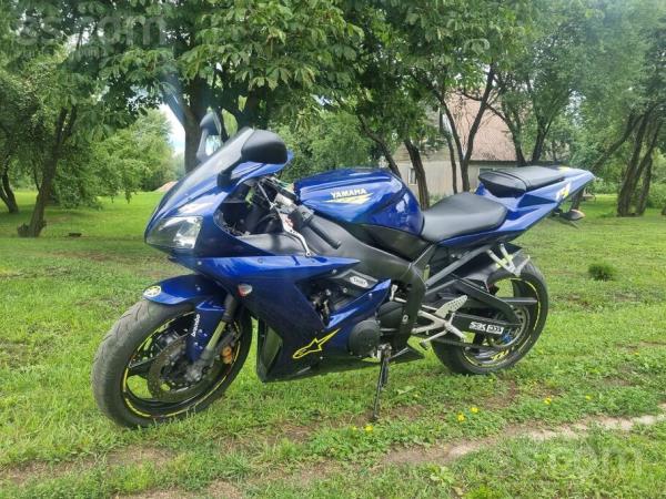 Yamaha R1 2002 Madona, ar dzinēja tilpumu 1.00 L un nobraukumu 0 tūkst. km par 3300 €, foto 1 vietnē AUTOMOTO.COM.LV