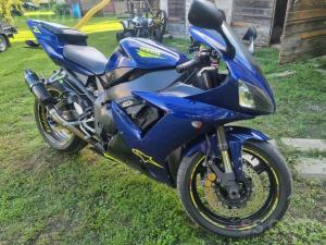 Yamaha R1 2002 in Madona, with an engine capacity of 1.00 L and mileage of 0 thousand km for 3300 €, photo 3 on AUTOMOTO.COM.LV