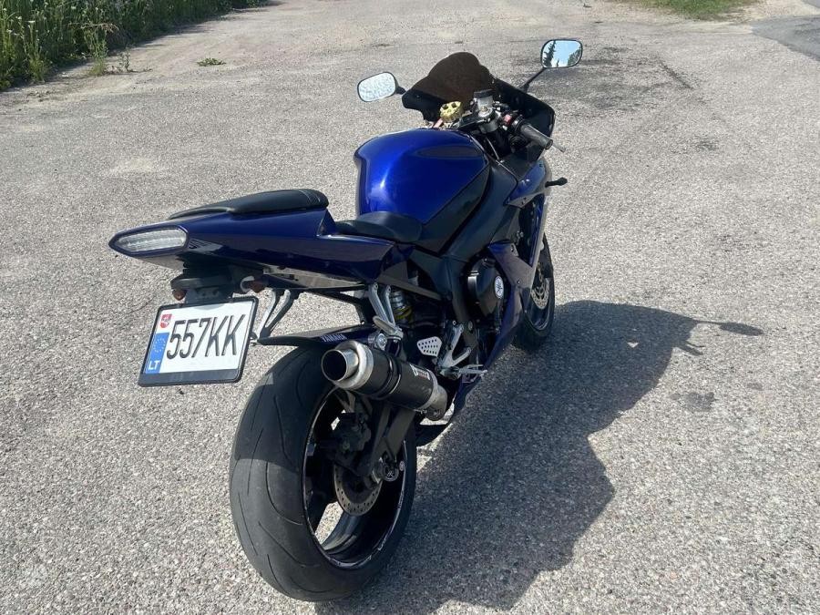 Ямаха R1 2002 в Вильнюс, объемом двигателя 1.00 л и пробегом 40 тыс. км за 3300 €, фото 5 на AUTOMOTO.COM.LV