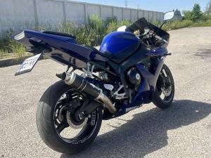 Ямаха R1 2002 в Вильнюс, объемом двигателя 1.00 л и пробегом 40 тыс. км за 3300 €, фото 8 на AUTOMOTO.COM.LV