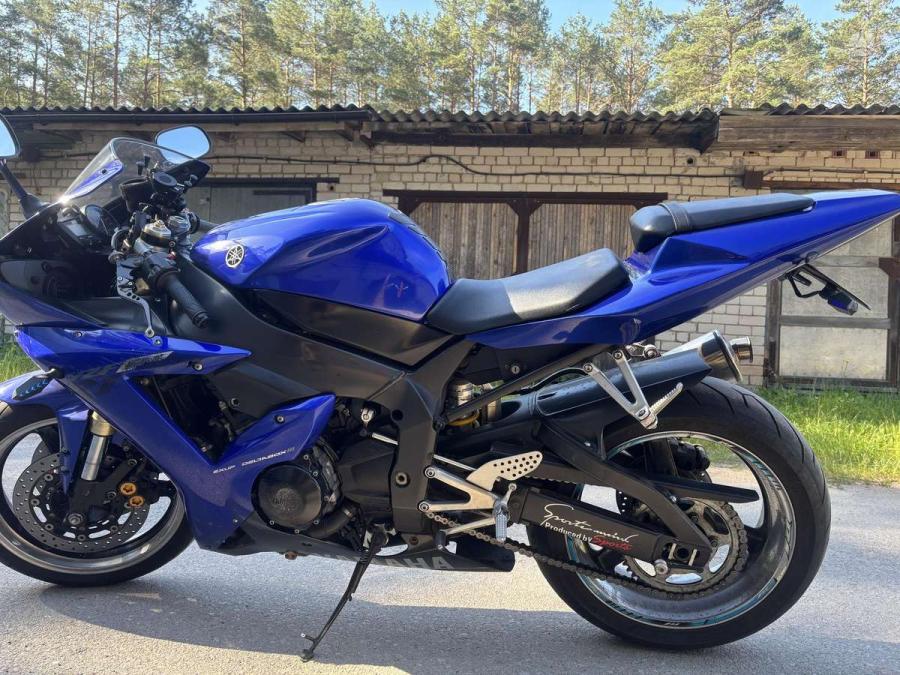 Ямаха R1 2002 в Друскининкай, объемом двигателя 1.00 л и пробегом 53 тыс. км за 2700 €, фото 1 на AUTOMOTO.COM.LV