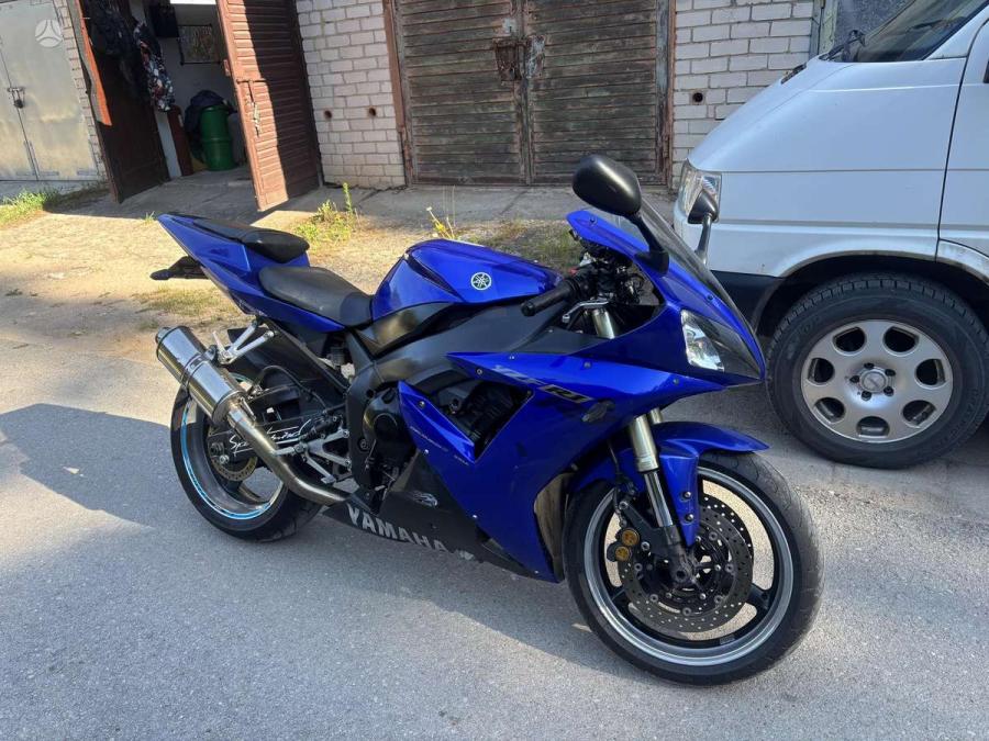 Ямаха R1 2002 в Друскининкай, объемом двигателя 1.00 л и пробегом 53 тыс. км за 2700 €, фото 3 на AUTOMOTO.COM.LV