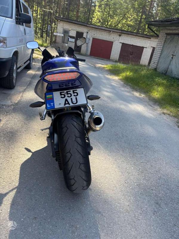 Ямаха R1 2002 в Друскининкай, объемом двигателя 1.00 л и пробегом 53 тыс. км за 2700 €, фото 5 на AUTOMOTO.COM.LV