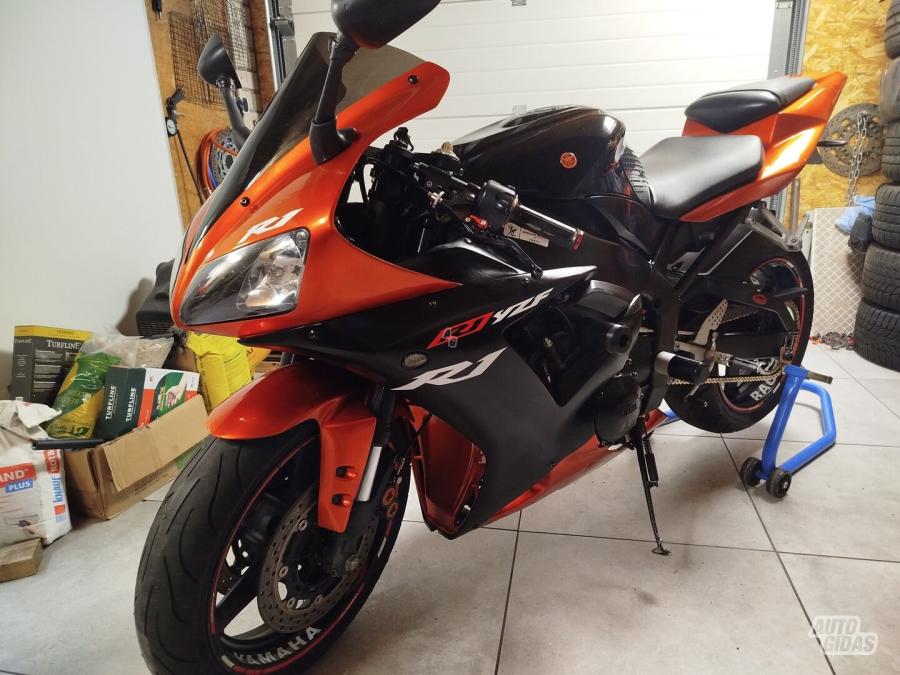 Yamaha R1 2003 in Kaunas, with an engine capacity of 0.00 L and mileage of 0 thousand km for 2500 €, photo 1 on AUTOMOTO.COM.LV