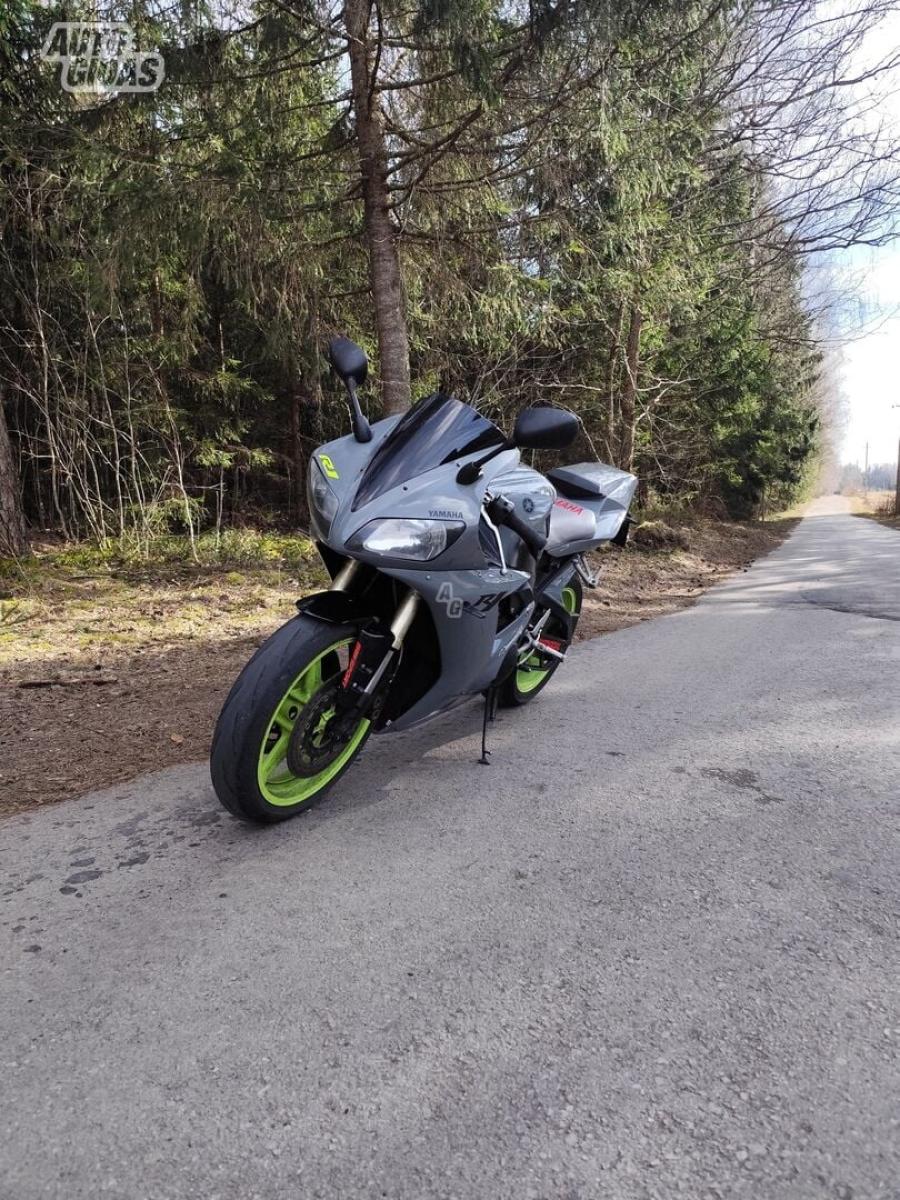 Yamaha R1 2003 Kelmė, ar dzinēja tilpumu 0.00 L un nobraukumu 0 tūkst. km par 2000 €, foto 3 vietnē AUTOMOTO.COM.LV