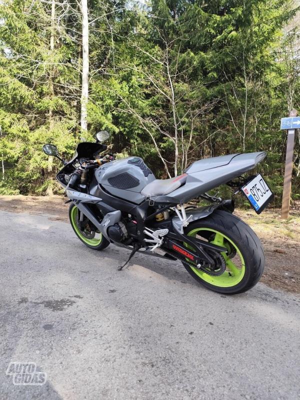 Ямаха R1 2003 в Кельме, объемом двигателя 0.00 л и пробегом 0 тыс. км за 2000 €, фото 3 на AUTOMOTO.COM.LV