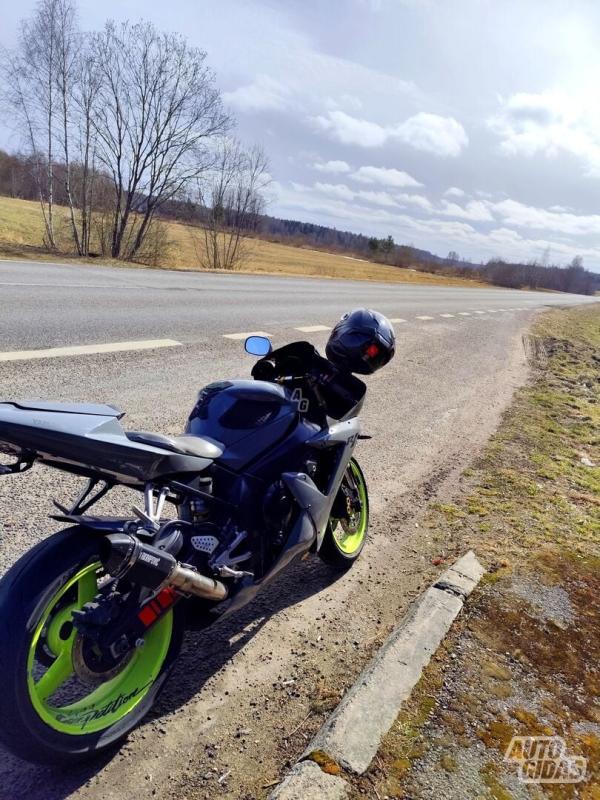 Ямаха R1 2003 в Кельме, объемом двигателя 0.00 л и пробегом 0 тыс. км за 2000 €, фото 5 на AUTOMOTO.COM.LV