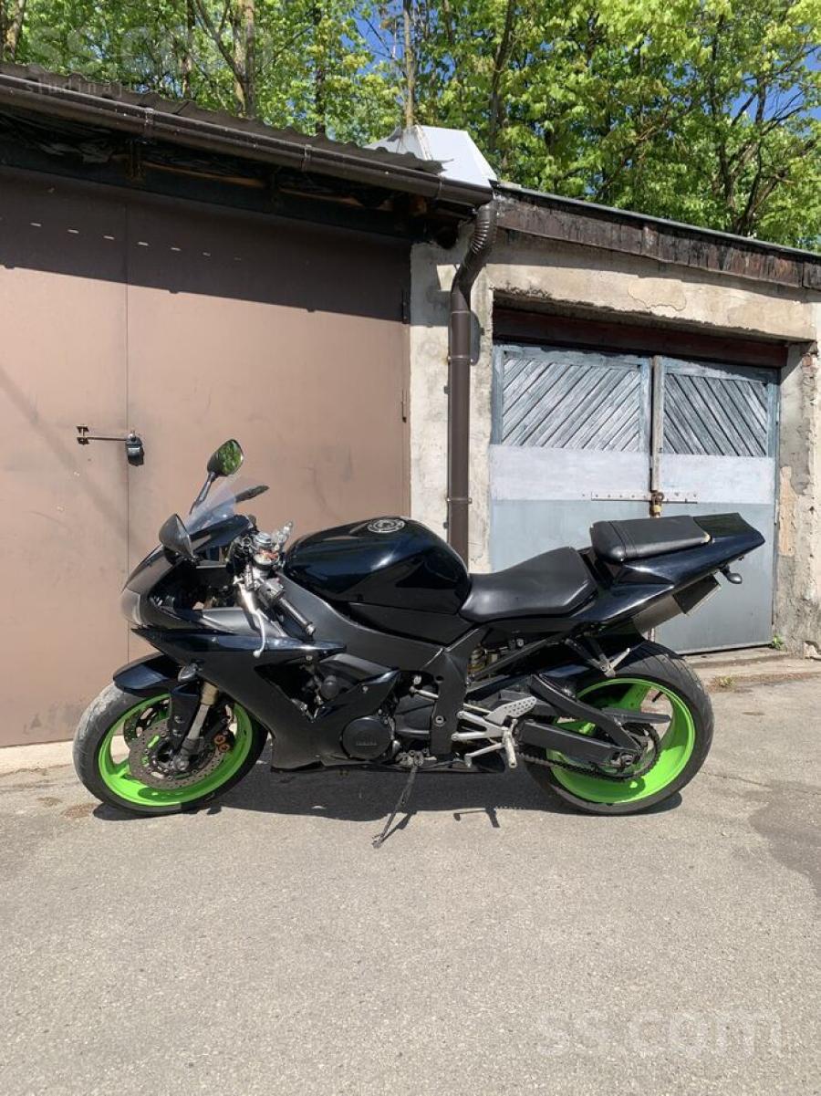 Yamaha R1 2003 Rīga, ar dzinēja tilpumu 1.00 L un nobraukumu 0 tūkst. km par 2888 €, foto 7 vietnē AUTOMOTO.COM.LV