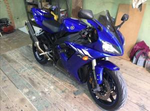 Yamaha R1 2003 Kauņa, ar dzinēja tilpumu 1.00 L un nobraukumu 92 tūkst. km par 1400 €, foto  vietnē AUTOMOTO.COM.LV