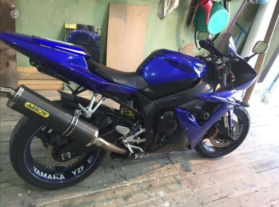 Yamaha R1 2003 in Kaunas, with an engine capacity of 1.00 L and mileage of 92 thousand km for 1400 €, photo 3 on AUTOMOTO.COM.LV