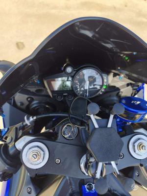 Yamaha R1 2003 in Siauliai, with an engine capacity of 1.00 L and mileage of 33 thousand km for 3000 €, photo 7 on AUTOMOTO.COM.LV