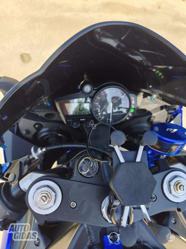 Yamaha R1 2003 Šauļi, ar dzinēja tilpumu 0.00 L un nobraukumu 0 tūkst. km par 3050 €, foto 7 vietnē AUTOMOTO.COM.LV