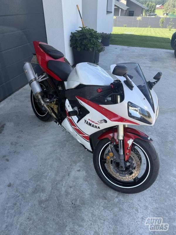 Yamaha R1 2003 Kauņa, ar dzinēja tilpumu 1.00 L un nobraukumu 22 tūkst. km par 2999 €, foto 5 vietnē AUTOMOTO.COM.LV