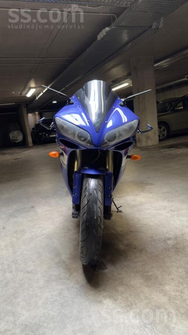Yamaha R1 2004 Rīga, ar dzinēja tilpumu 1.00 L un nobraukumu 0 tūkst. km par 4400 €, foto 5 vietnē AUTOMOTO.COM.LV