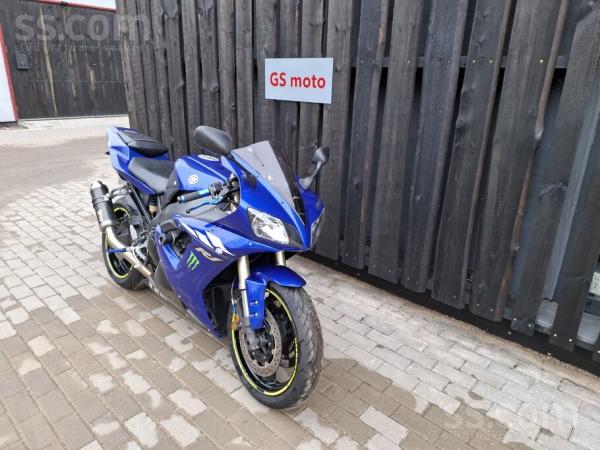 Yamaha R1 2004 Rīga, ar dzinēja tilpumu 1.00 L un nobraukumu 0 tūkst. km par 3600 €, foto 2 vietnē AUTOMOTO.COM.LV