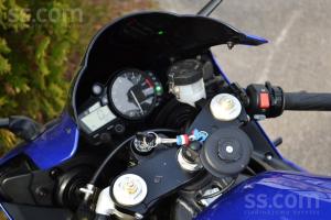 Yamaha R1 2004 in Jelgava, with an engine capacity of 1.00 L and mileage of 0 thousand km for 4850 €, photo 9 on AUTOMOTO.COM.LV