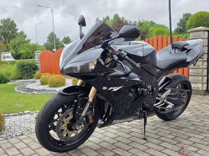 Yamaha R1 2004 in Kretinga, with an engine capacity of 1.00 L and mileage of 47 thousand km for 4600 €, photo 5 on AUTOMOTO.COM.LV