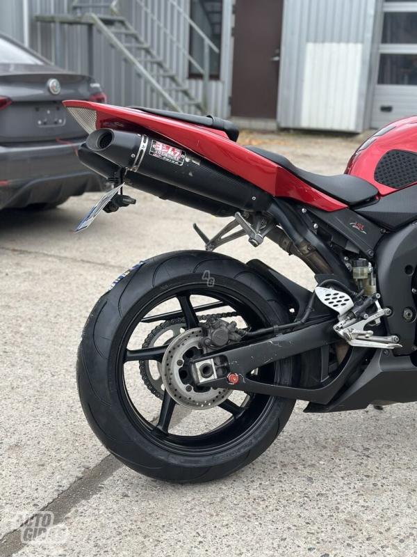 Yamaha R1 2004 Kauņa, ar dzinēja tilpumu 0.00 L un nobraukumu 0 tūkst. km par 4500 €, foto 6 vietnē AUTOMOTO.COM.LV