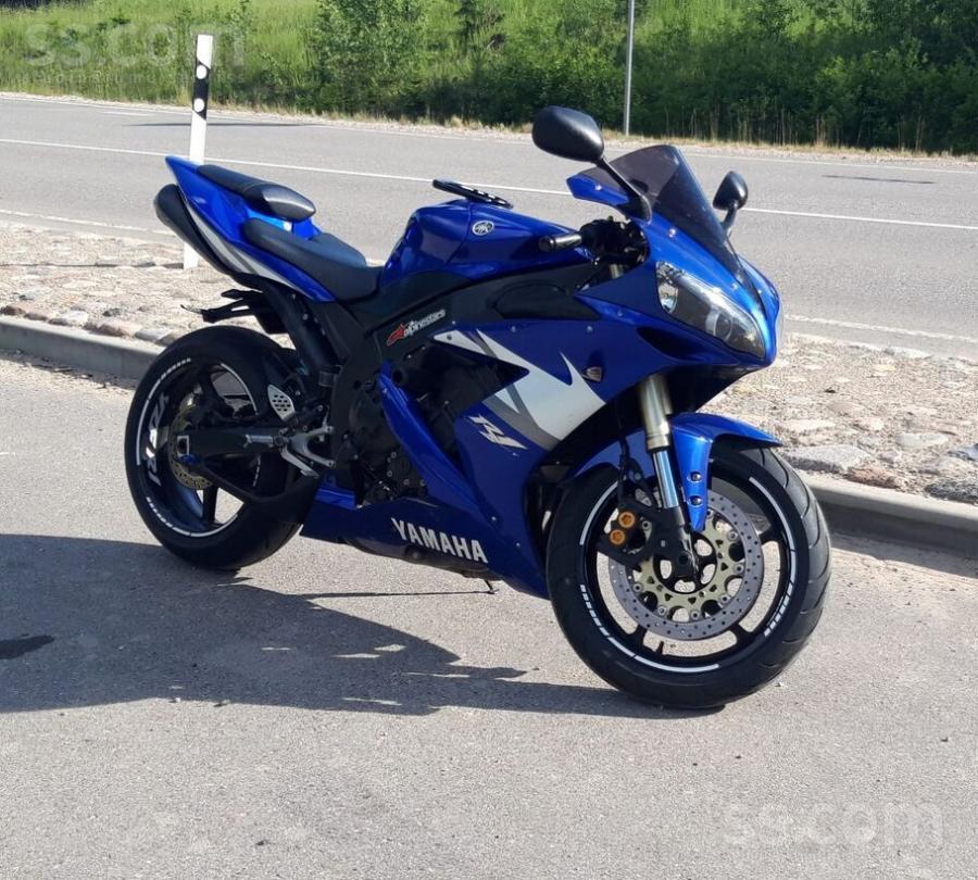 Ямаха R1 2005 в Екабпилс, объемом двигателя 1.00 л и пробегом 0 тыс. км за 4950 €, фото 1 на AUTOMOTO.COM.LV