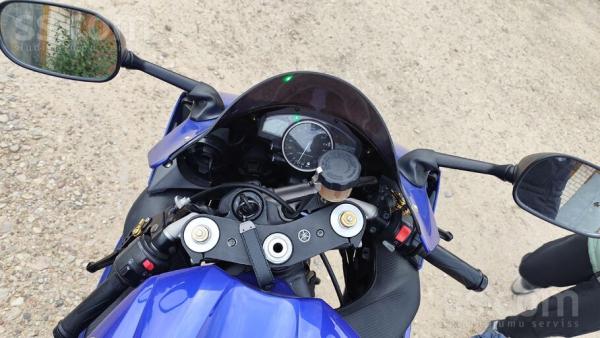 Yamaha R1 2005 Jēkabpils, ar dzinēja tilpumu 1.00 L un nobraukumu 0 tūkst. km par 4950 €, foto 3 vietnē AUTOMOTO.COM.LV