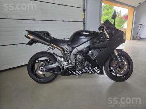 Yamaha R1 2005 in Liepaja, with an engine capacity of 0.13 L and mileage of 0 thousand km for 4500 €, photo  on AUTOMOTO.COM.LV