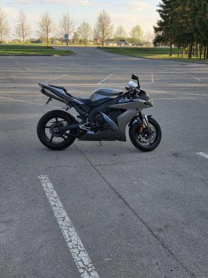 Yamaha R1 2005 Joniškis, ar dzinēja tilpumu 1.00 L un nobraukumu 24 tūkst. km par 3500 €, foto 6 vietnē AUTOMOTO.COM.LV