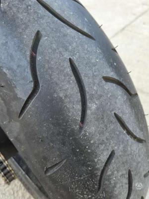 Yamaha R1 2005 Joniškis, ar dzinēja tilpumu 1.00 L un nobraukumu 24 tūkst. km par 3500 €, foto 9 vietnē AUTOMOTO.COM.LV