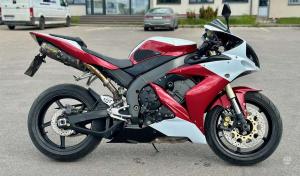 Yamaha R1 2005 in Vilnius, with an engine capacity of 1.00 L and mileage of 70 thousand km for 4100 €, photo 14 on AUTOMOTO.COM.LV