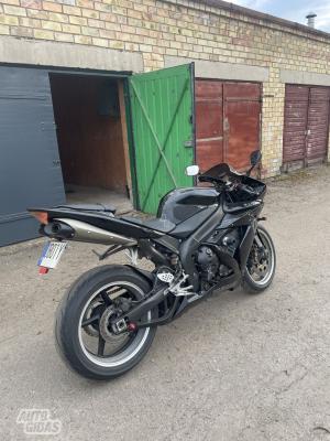 Yamaha R1 2006 Šauļi, ar dzinēja tilpumu 0.00 L un nobraukumu 0 tūkst. km par 4500 €, foto 3 vietnē AUTOMOTO.COM.LV